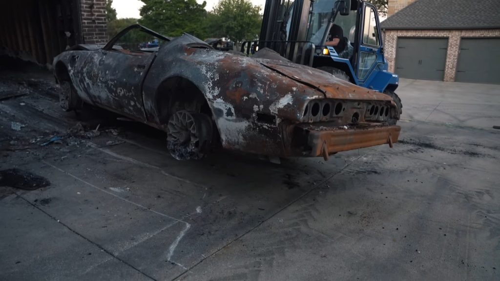 1977 and 1979 Pontiac Trans Am Firebirds Need Rescuing After Burning in ...