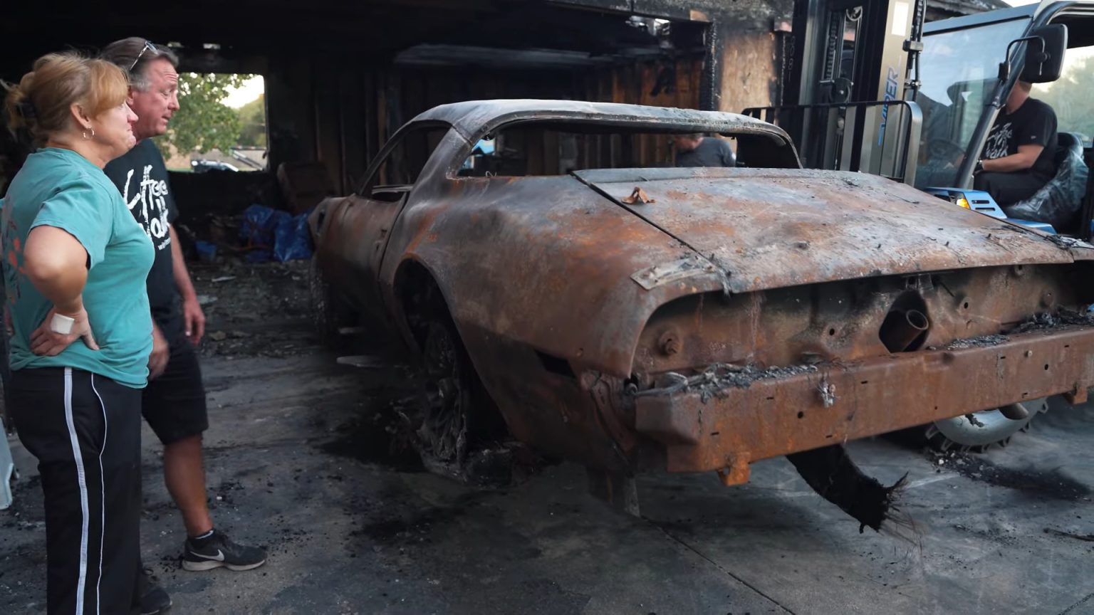 1977 and 1979 Pontiac Trans Am Firebirds Need Rescuing After Burning in ...