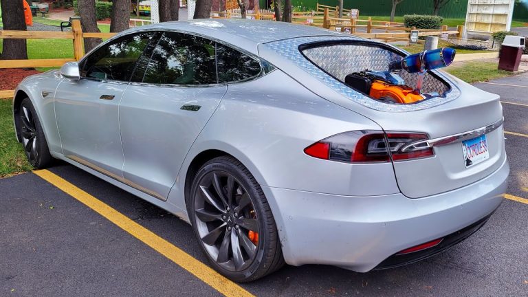 Cordless Tesla Drives 1,800 Miles Without Charging Thanks to Range ...