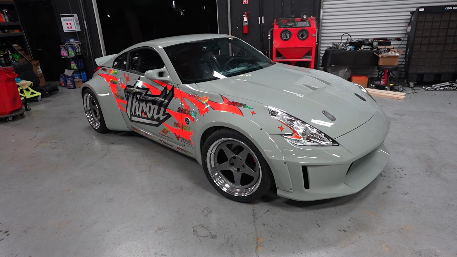 Tesla-Swapped Nissan 350Z Looks Like a 370Z, Debuts at SEMA 2022 With ...