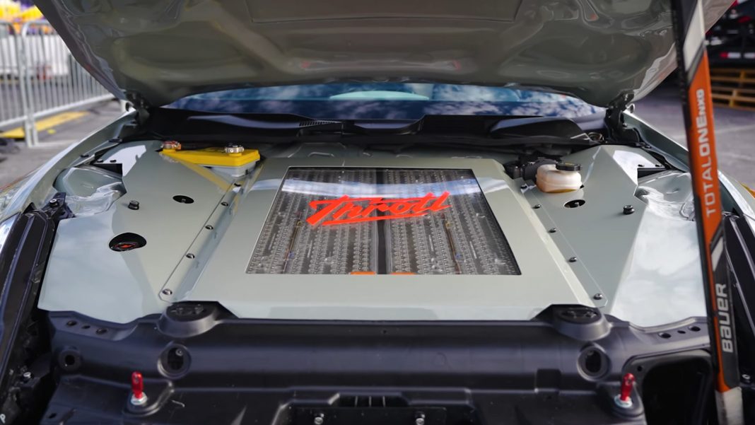 Tesla-Swapped Nissan 350Z Looks Like a 370Z, Debuts at SEMA 2022 With ...