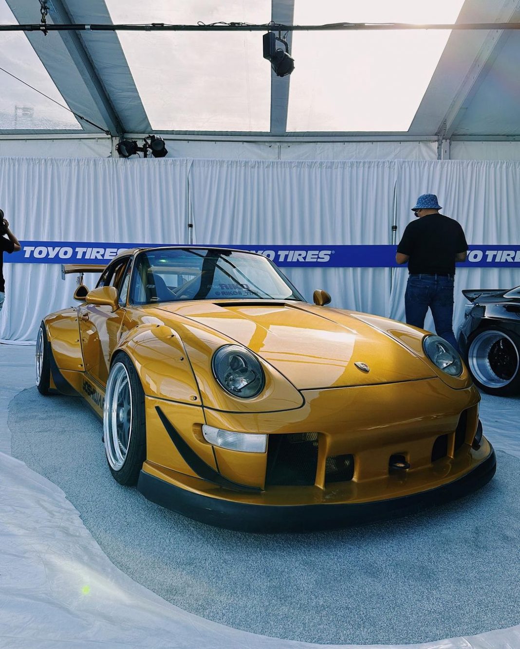SEMA 2022: RWB Yoshiwara 2.0 Porsche 911 Shows Insane "Track Targa ...