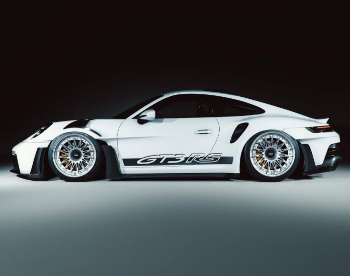 Wingless 992 Porsche 911 GT3 RS Touring Package Makes Digital Sense