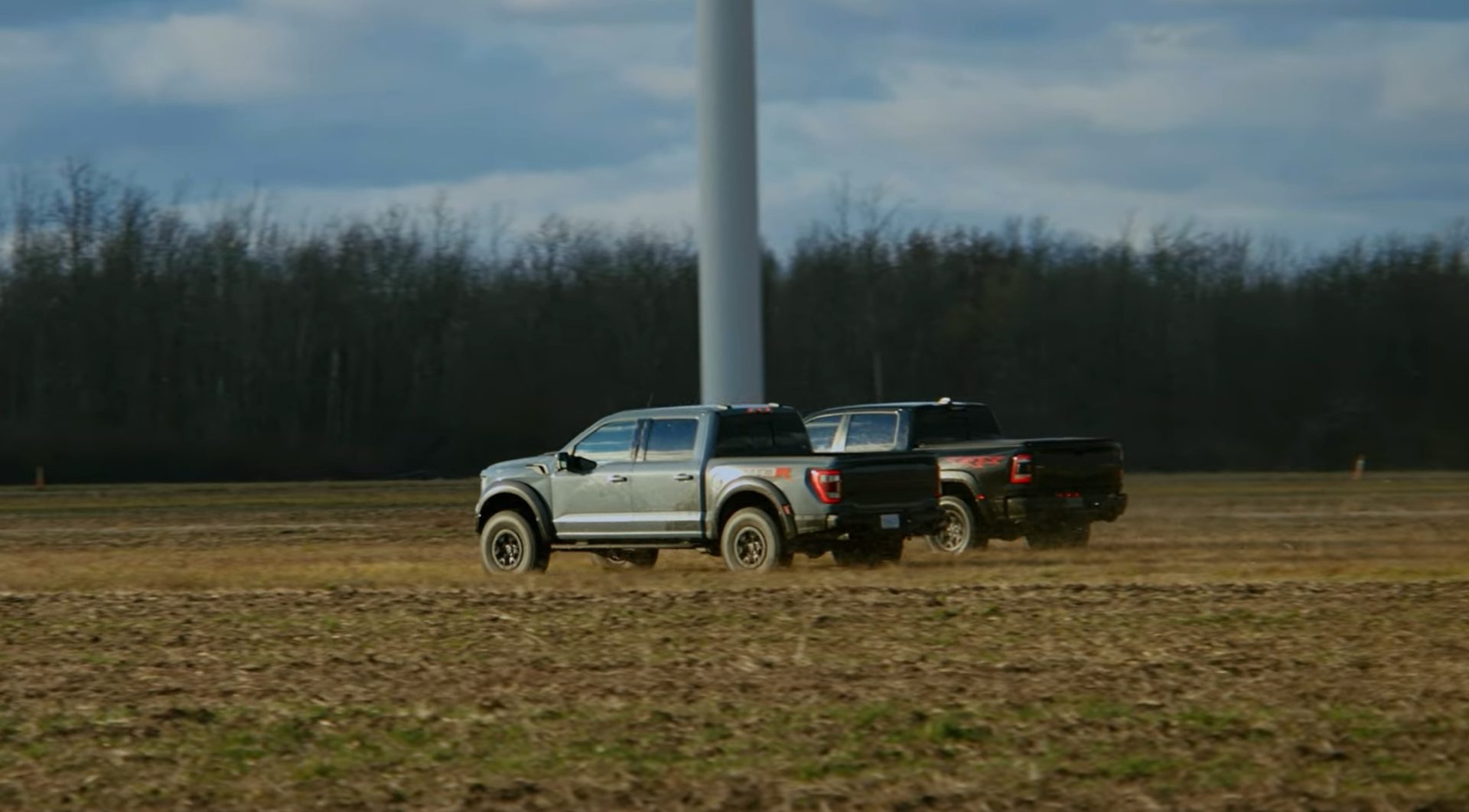 2023 Ford F-150 Raptor R Gets Crushed in Ram TRX Drag Race, Rolling ...