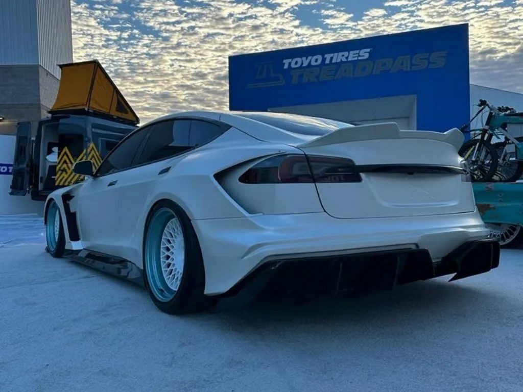 SEMA 2022: Tesla Model S Plaid With Competition Carbon Widebody Kit ...