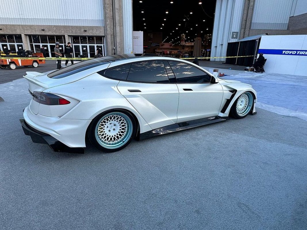 SEMA 2022: Tesla Model S Plaid With Competition Carbon Widebody Kit ...