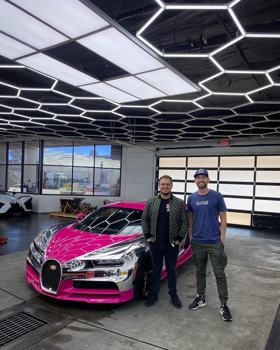 Bugatti Chiron Gets "Stolen", Wrapped in Pink and Chrome Just Like ...