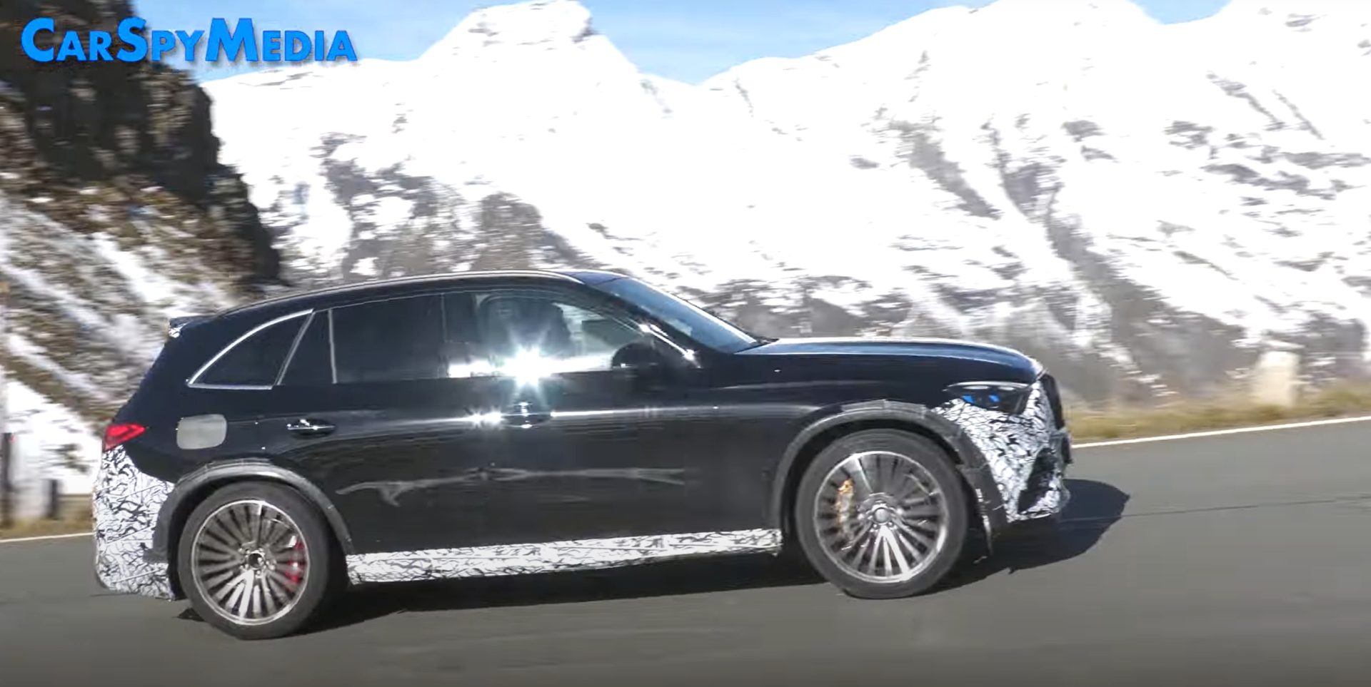 2024 Mercedes-AMG GLC63 and GLC43 Get Pushed Hard in Performance Towing ...
