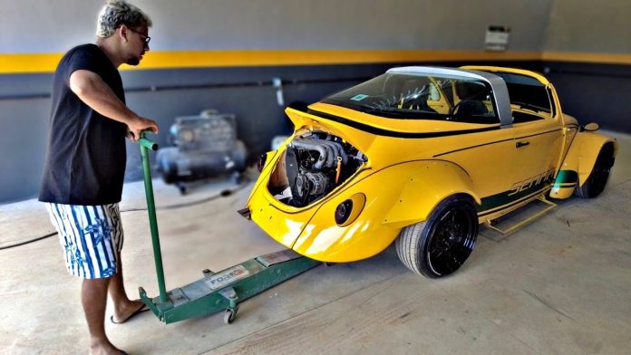 VW Beetle Has Folding Porsche 911 Targa Top and "Senna" RWB Widebody ...